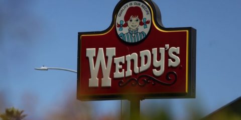 Here's Why So Many Fast Food Logos Are Red - MOJOE